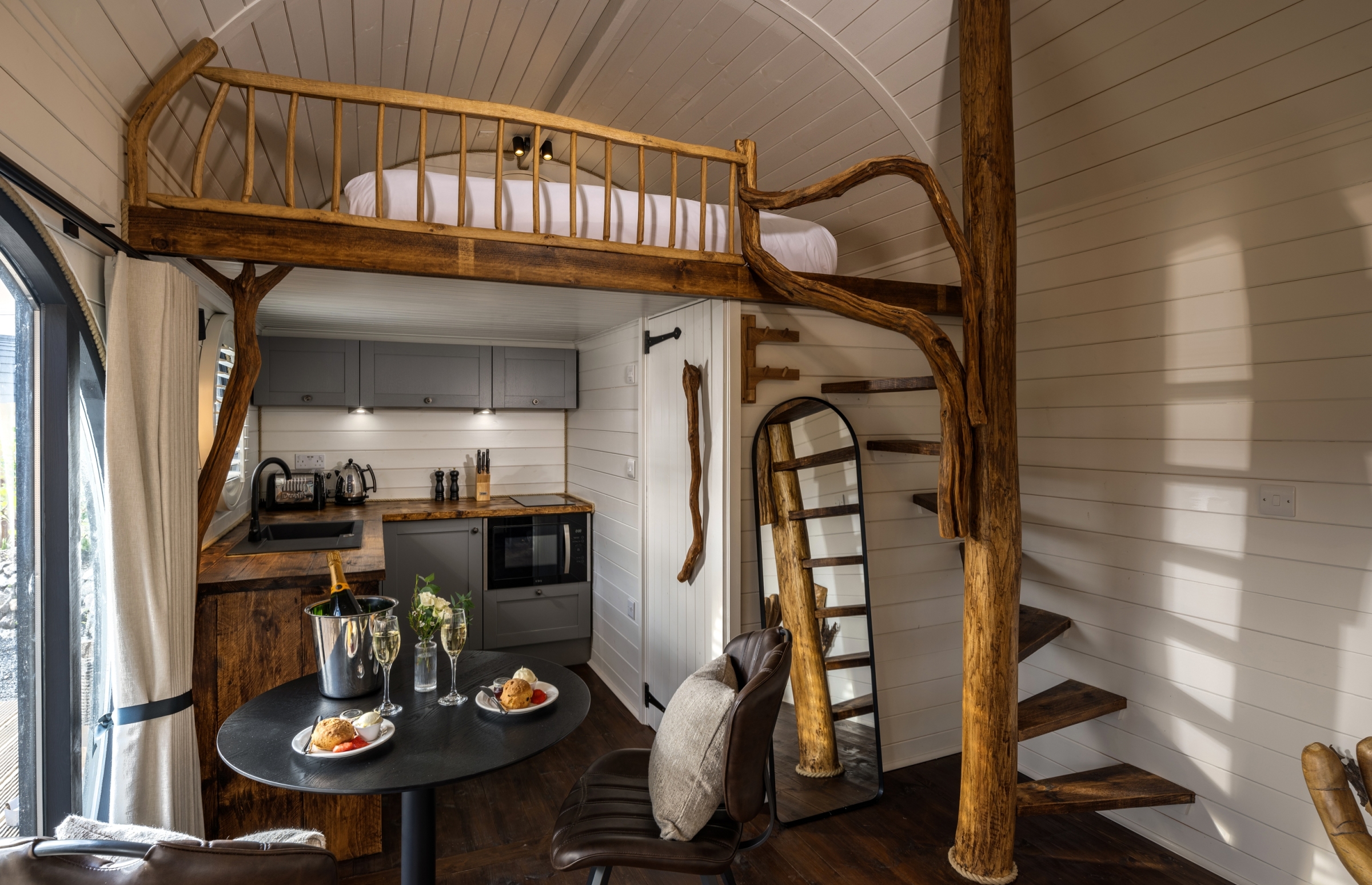 Luxury glamping Cornwall | POD St Ives